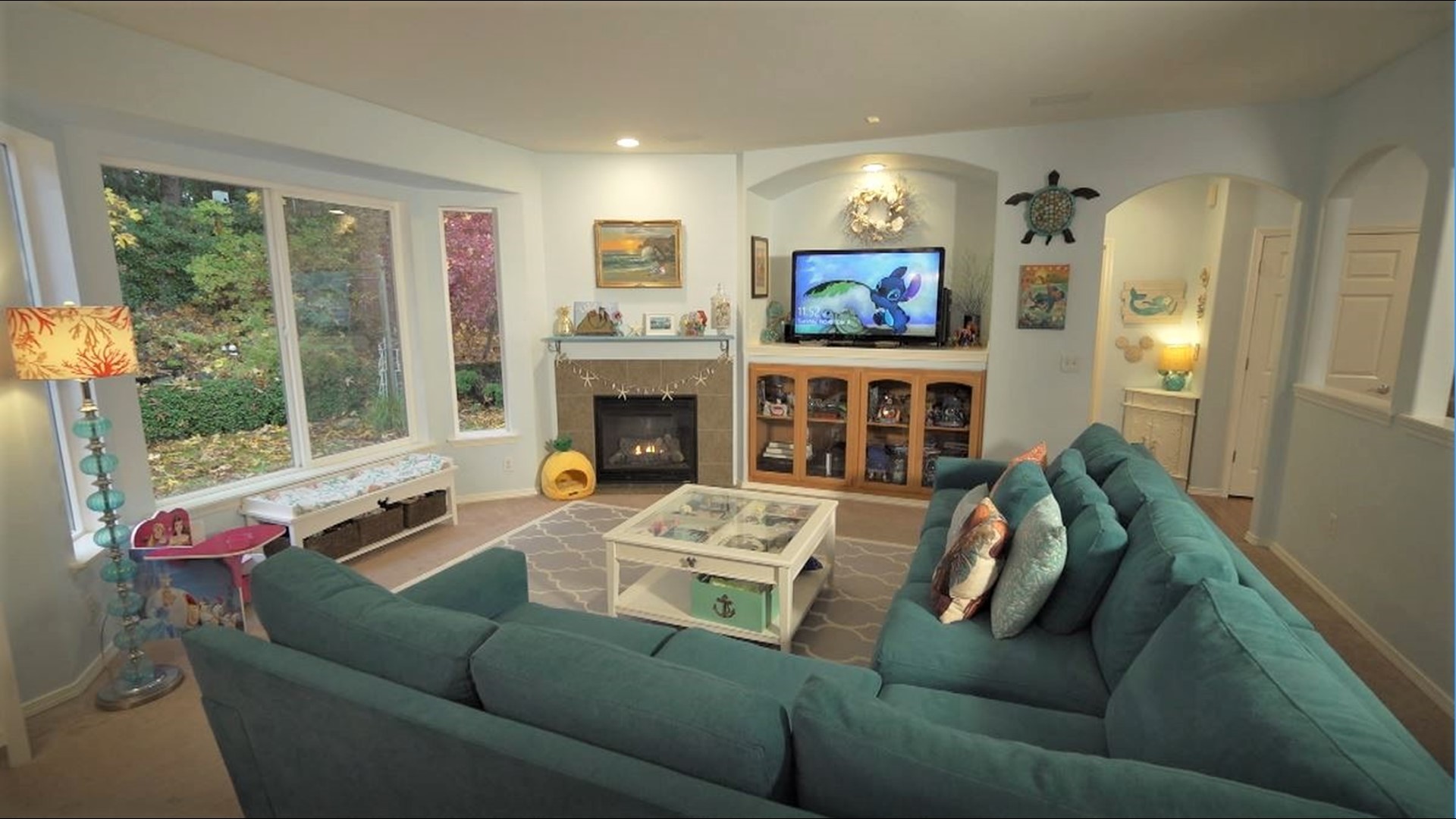 Exclusive tour of magical Disney-themed home in Lake Stevens | king5.com