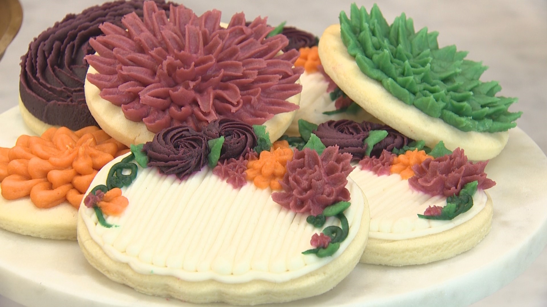 Jenny Cookies Bake Shop is creating sugar cookie masterpieces | king5.com