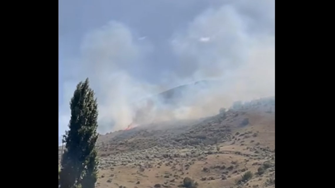 Methow Fire burns south of Wenatchee in Chelan County | king5.com