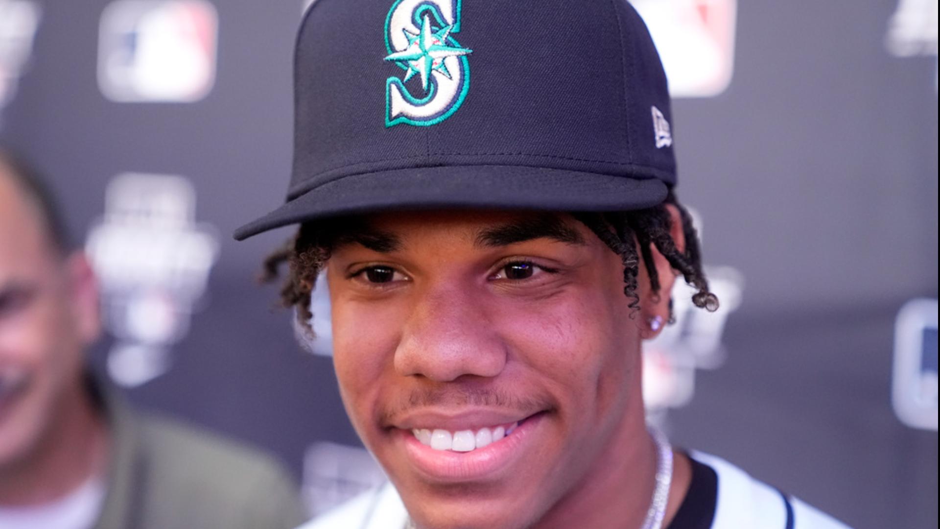 Mariners select switch pitcher Jurrangelo Cijntje 2024 MLB Draft ...