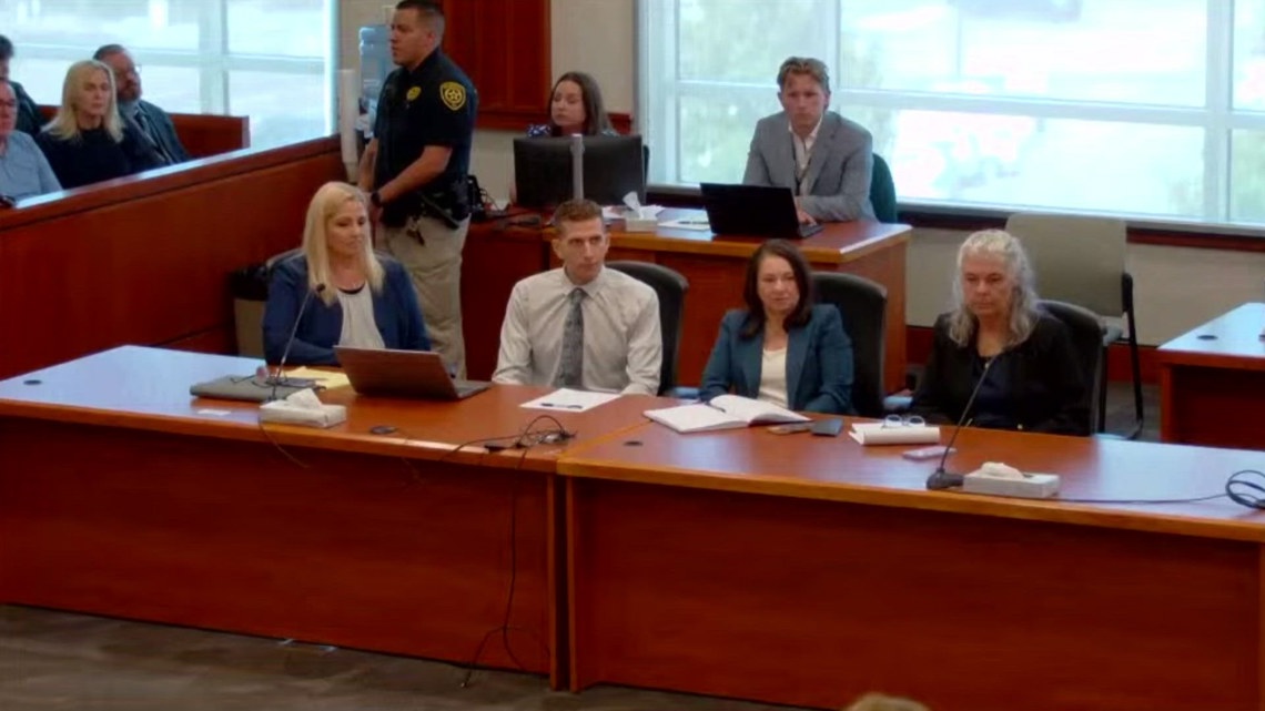 Judge reads plea agreement as Bryan Kohberger faces trial in murder ...