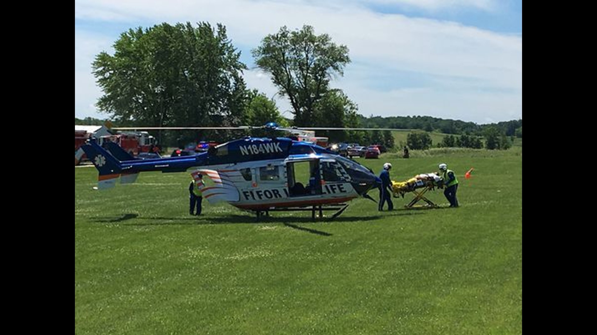 Pilot hurt after blimp crashes near U.S. Open in Wisconsin | king5.com