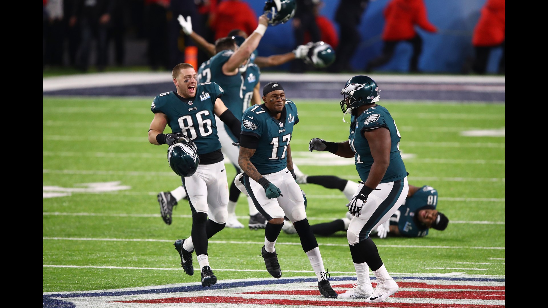 First-ever NFL male cheerleaders to dance for Rams | king5.com