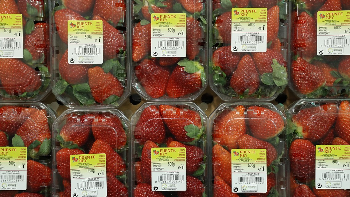 Strawberries, spinach top 'Dirty Dozen' list of fruits and vegetables ...