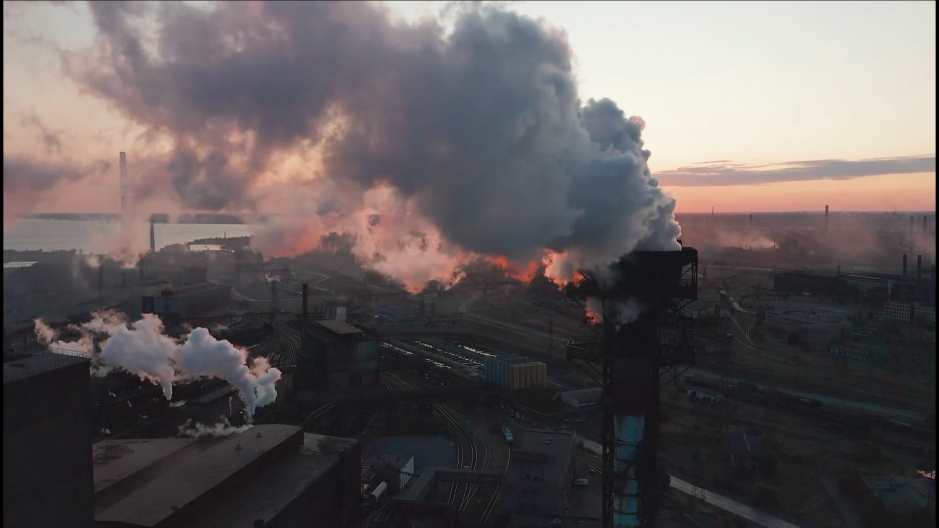 Study: Global carbon pollution fell 17% during pandemic peak | king5.com