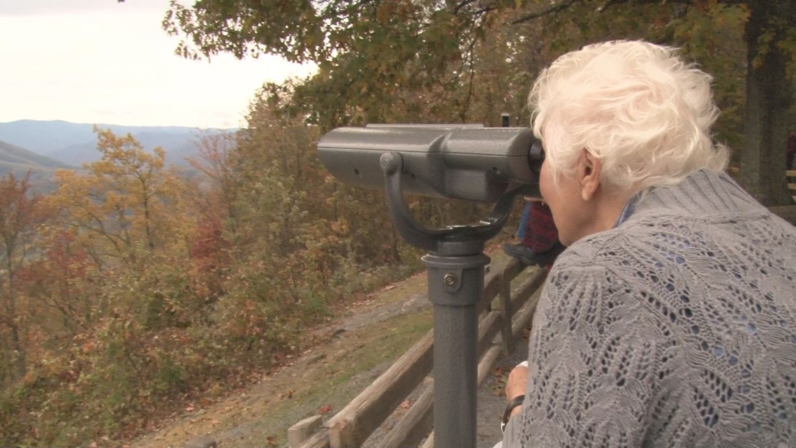 'I saw God today': Color blind woman sees fall color for the 1st time ...