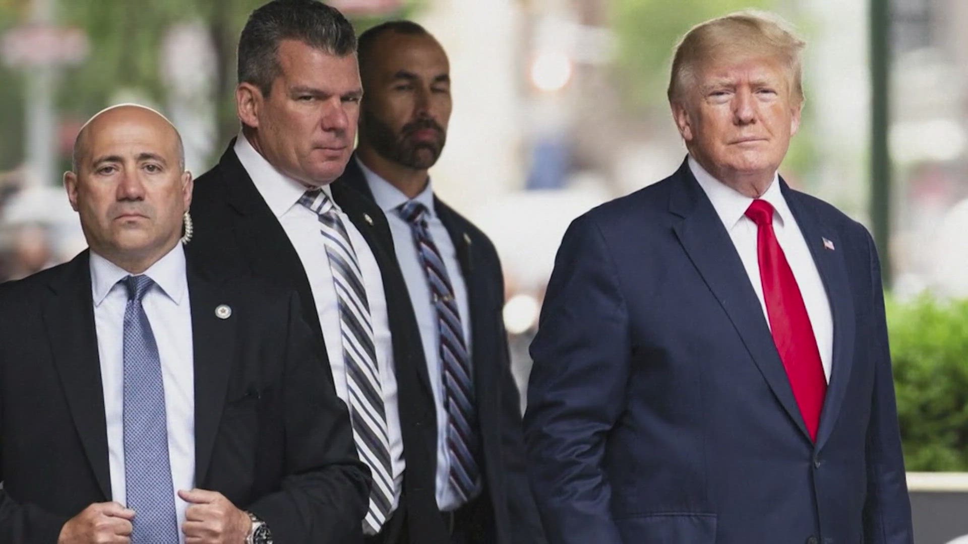 Trump makes in-person appearance at New York business fraud trial ...