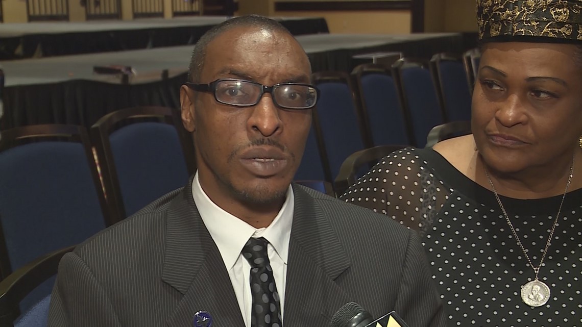 Muhammad Ali Jr. writes poem for his father | king5.com