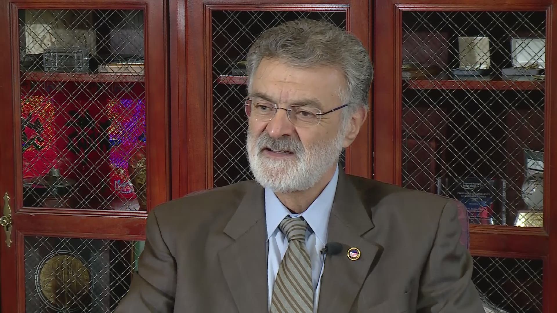 Cleveland Police Chief Calvin Williams, Mayor Frank Jackson discuss ...