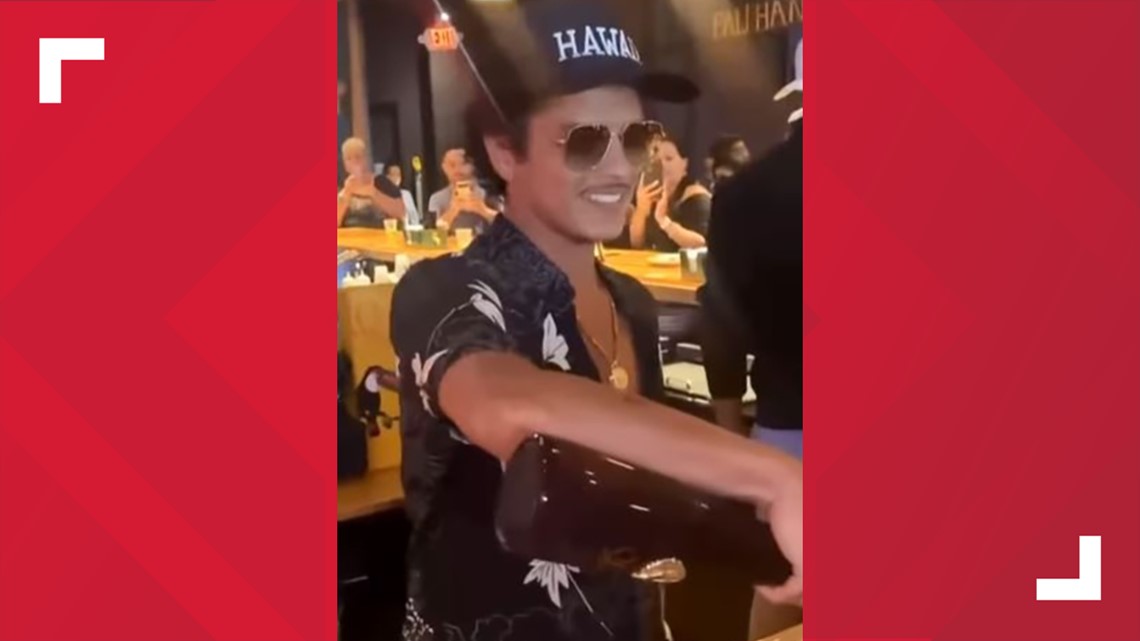 Bruno Mars serves shots at downtown Cleveland bar | king5.com