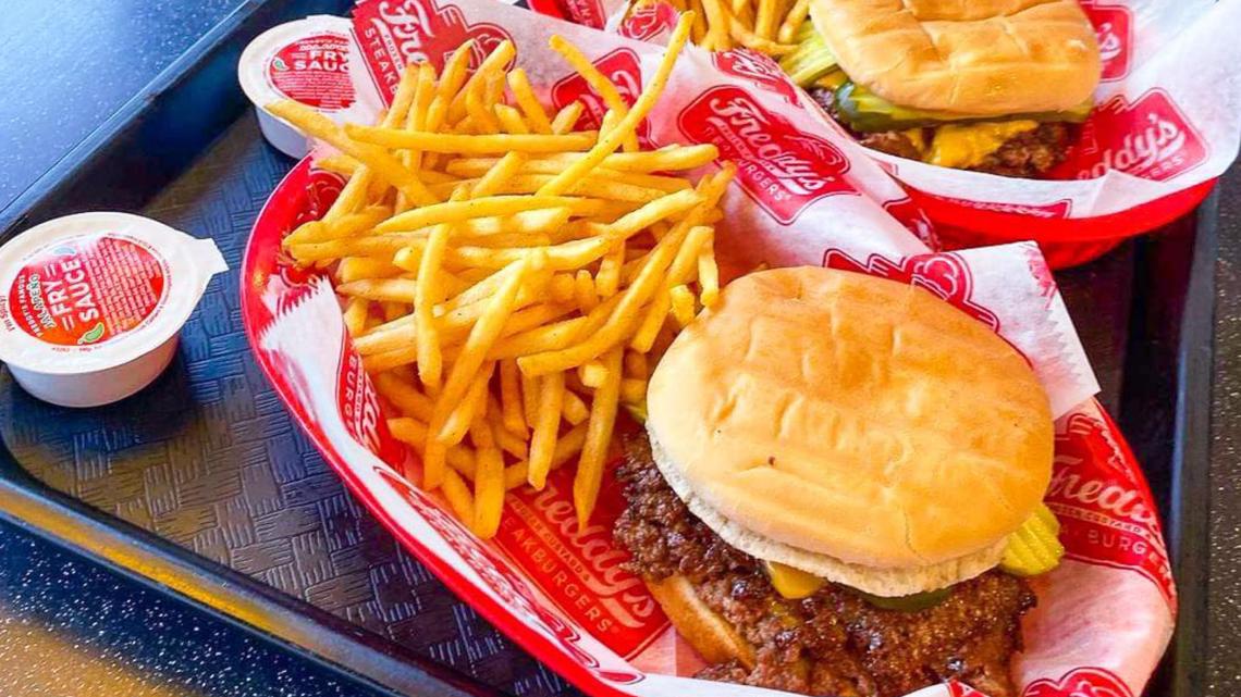 Popular custard, burger fast-food chain to expand into Seattle | king5.com