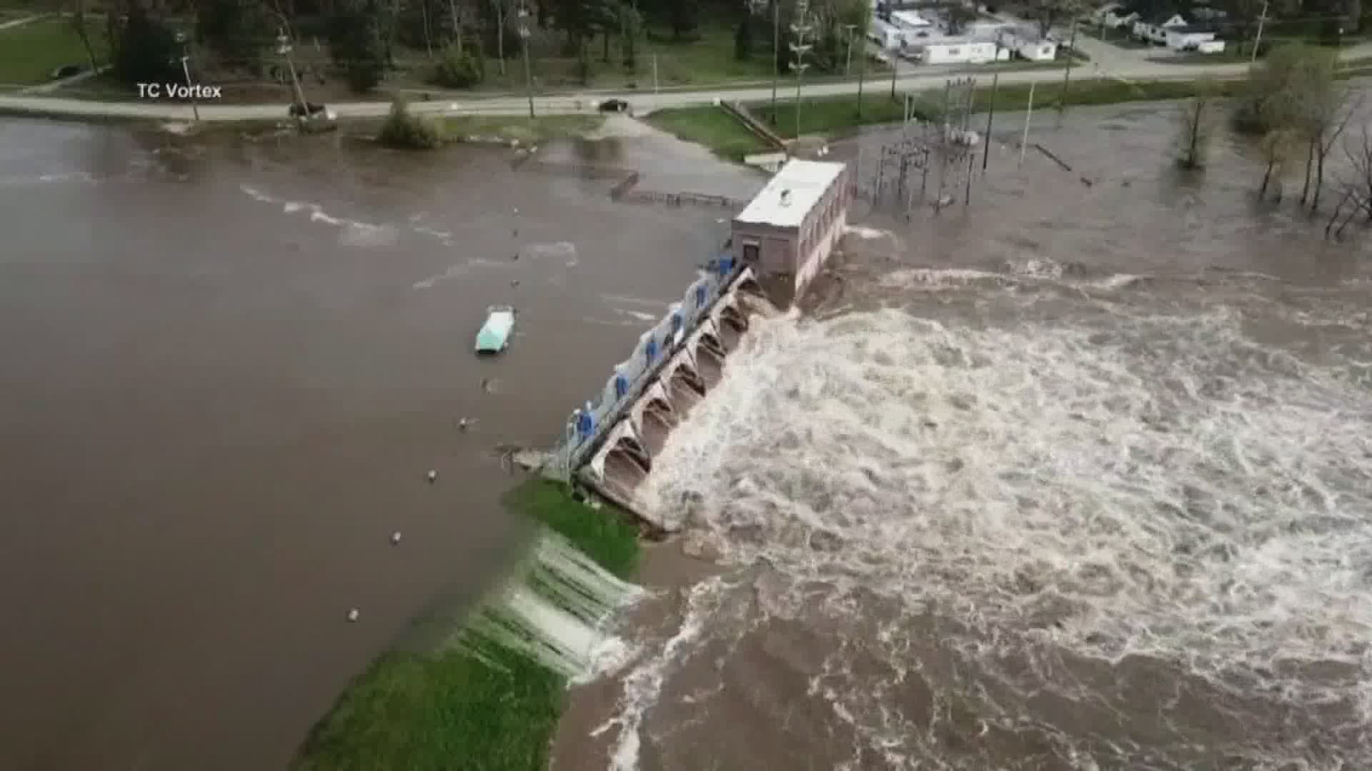 Historic flooding threatens central Michigan after 2 dam failures ...